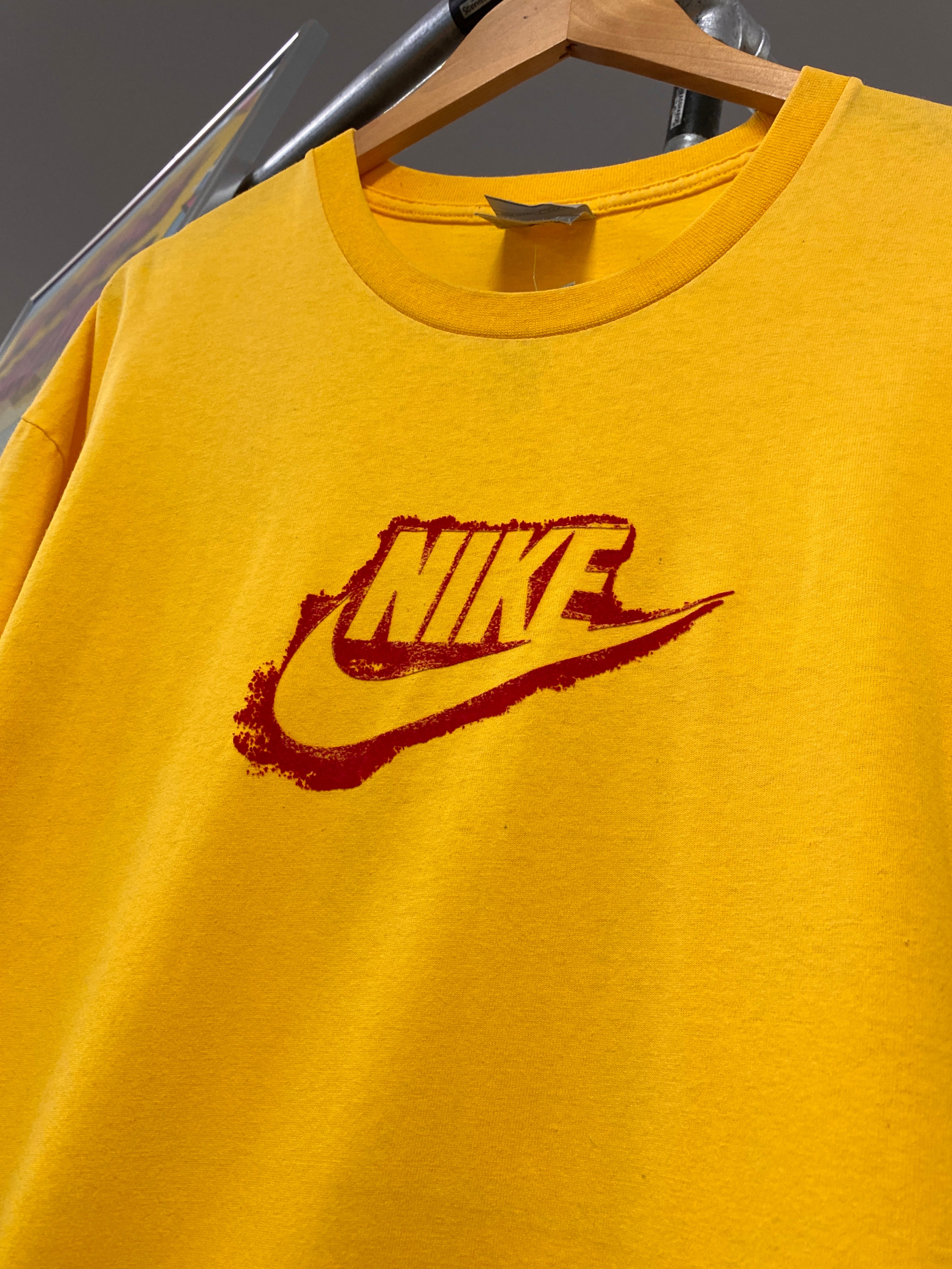 XL - 2000s Nike Red Velvet Swoosh Logo Yellow Tee – Vintage Clothing ...